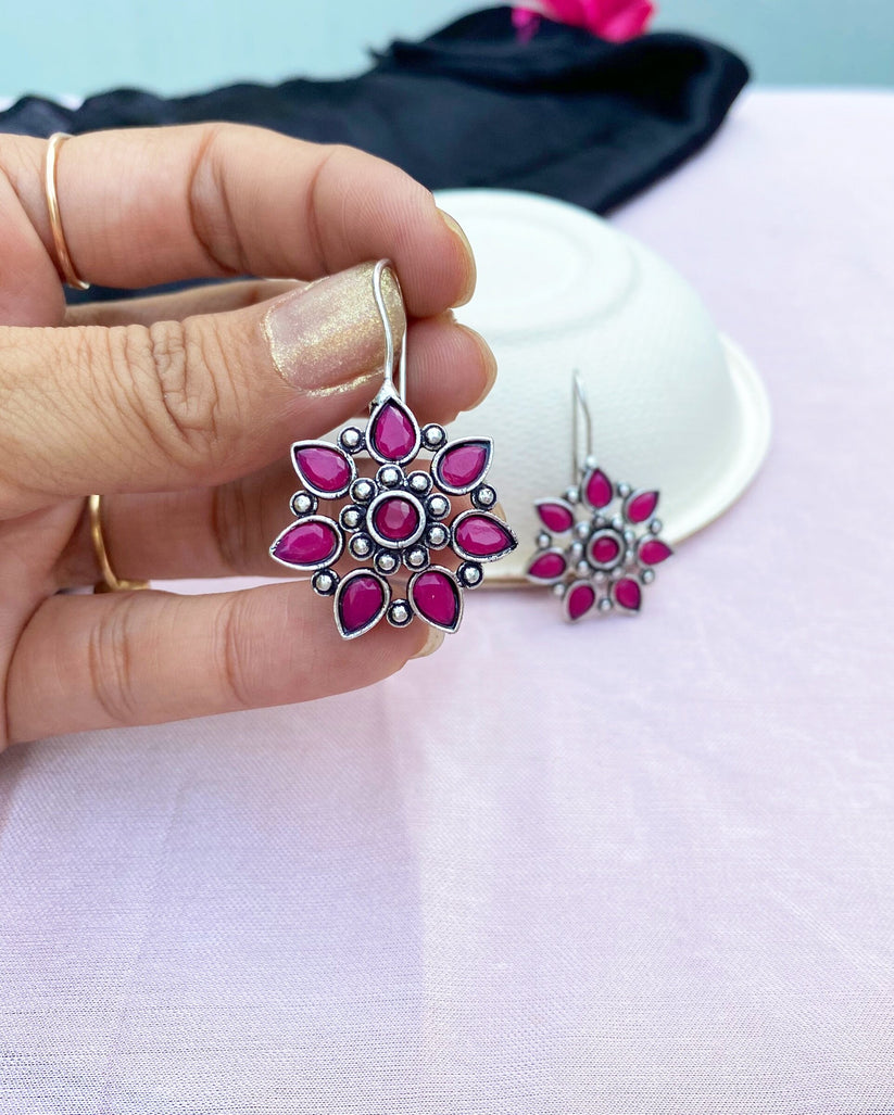 Pink Alice Floral Dangler – Velvet Box